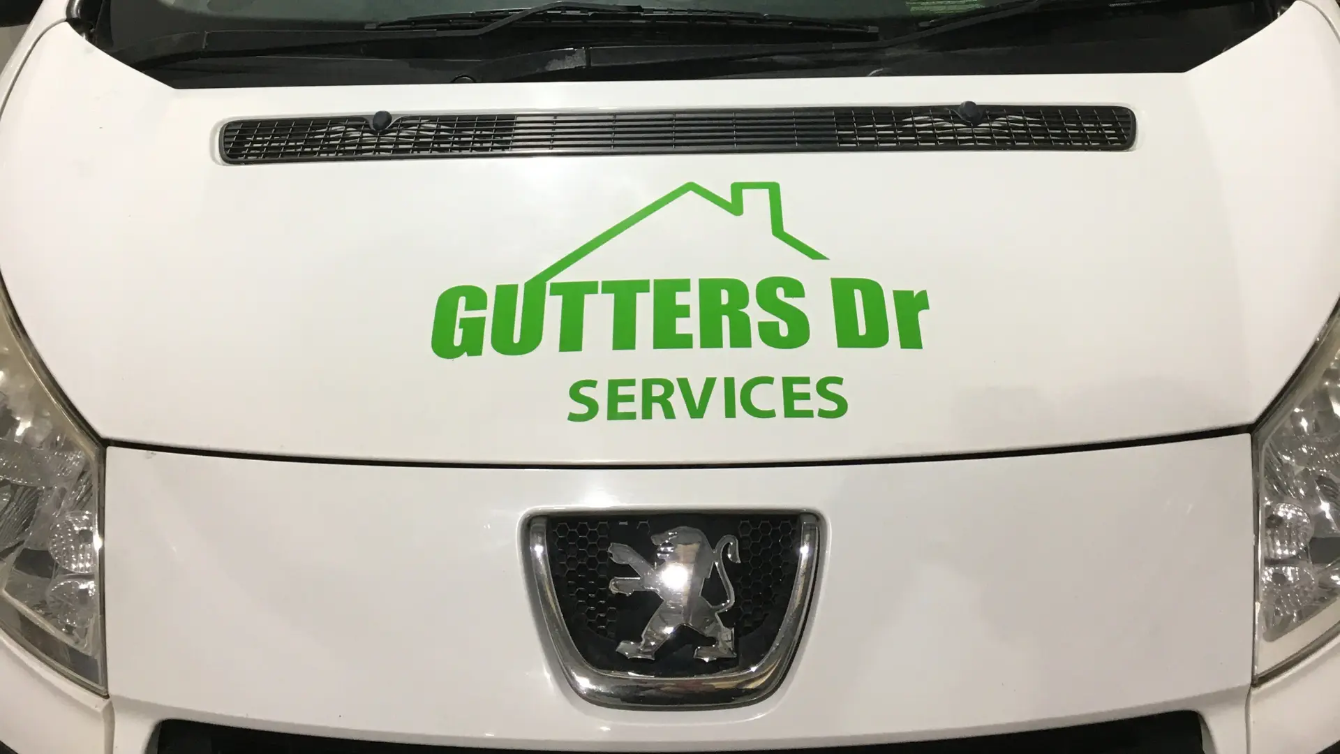 Vehicle Graphics | Van Decals & Stickers | Magnetic Car Signs